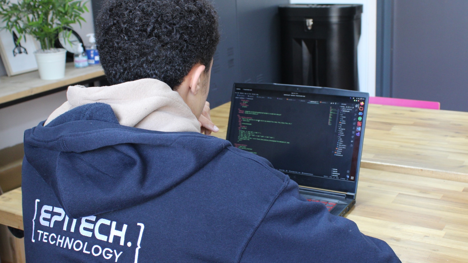 Etudiant Epitech à 15 ans et auto-entrepreneur à 17 ans : rencontre avec Nolann, Tek2 sur le ...