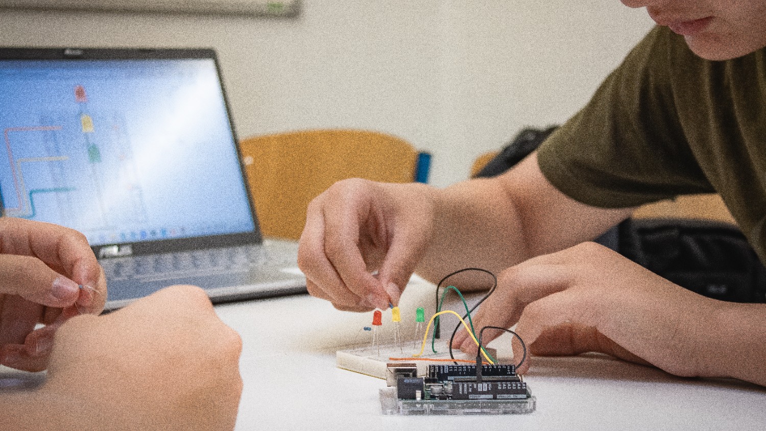 Des élèves de seconde en immersion à Epitech Lille pour découvrir l ...